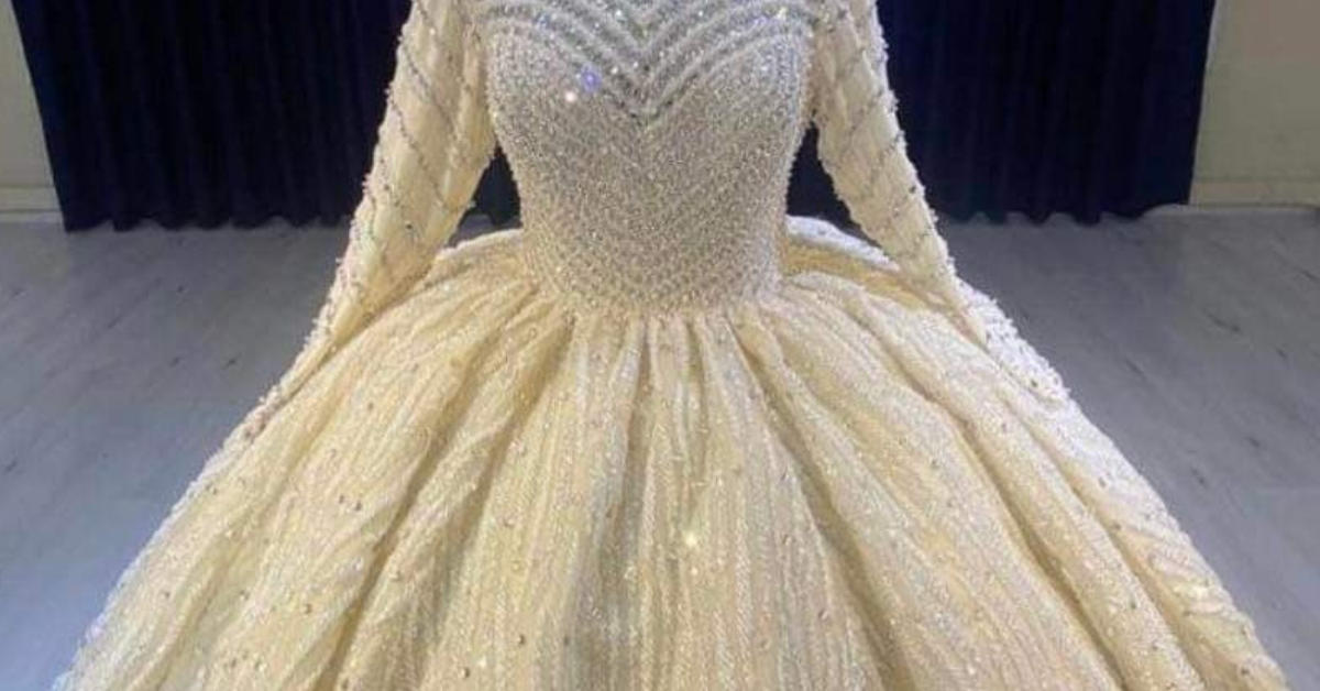The 70-Pound Wedding Dress That Almost Ruined Her Day (Part 1) – Tad ...